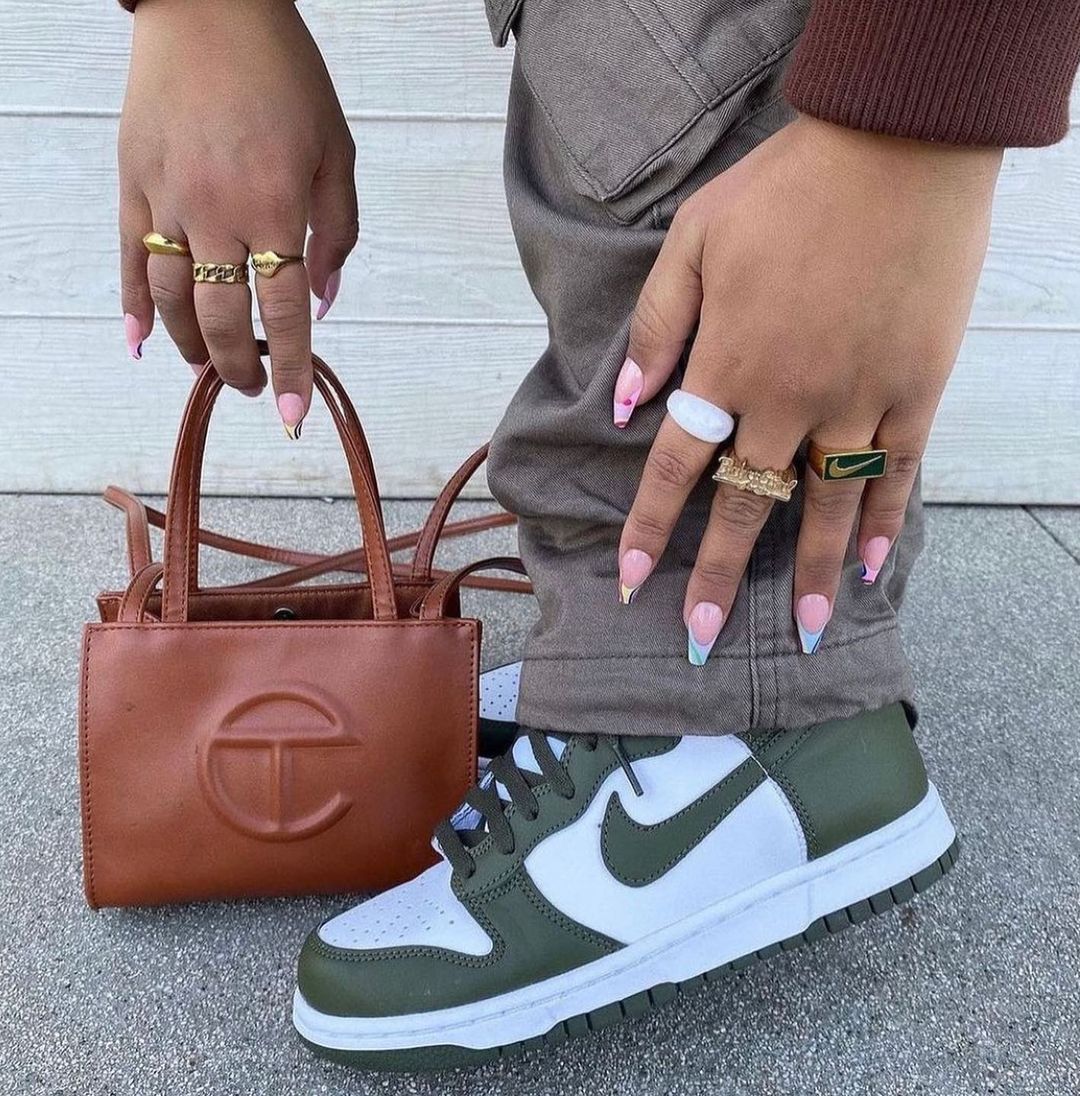 Nike Dunk - YOUR RESELL PLUG – YOUR RESELL PLUG©
